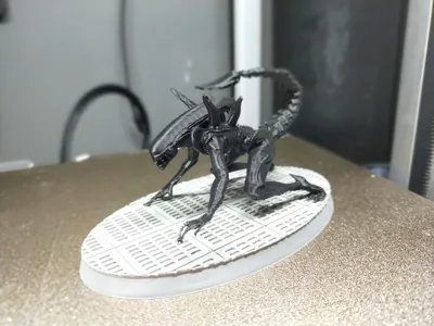Xenomorph Pose 3 - Crawling - Alien by Dungeons And Starships ...