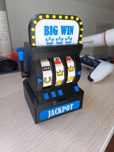 Spinning Slot Machine - Free 3D Print Model - MakerWorld