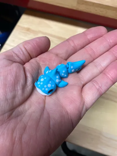 Mini Articulated Whale Shark by Saber3D MakerWorld: Download Free 3D Models