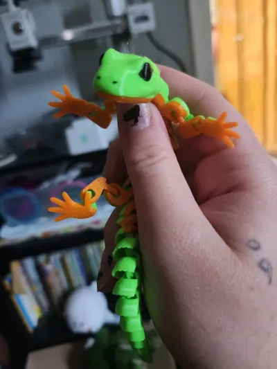Flexi Fire Salamander - Free 3D Print Model - MakerWorld