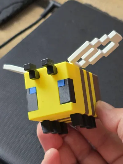Minecraft—bee by 3D.Gift MakerWorld: Download Free 3D Models