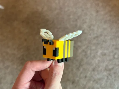 Minecraft—bee by 3D.Gift MakerWorld: Download Free 3D Models