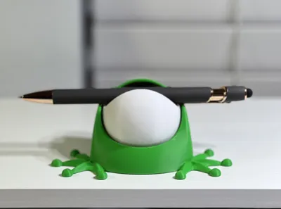 Frog Pen Holder by wuguigui - MakerWorld