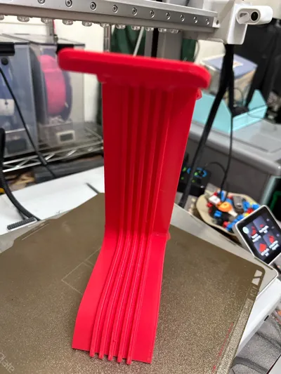 Tsunami Headphone Stand by Meyui MakerWorld: Download Free 3D Models