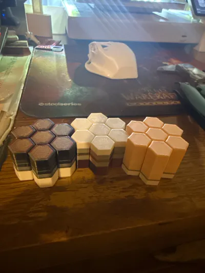 Honeycomb Fidget - Vertical Flush Object by Ninjake 3Designs MakerWorld ...