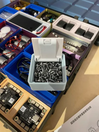 Gridfinity 1x1 Bins with Latching Lids v1.0 - Free 3D Print Model ...