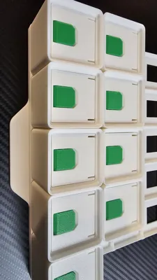 Gridfinity 1x1 Bins with Latching Lids v1.0 - Free 3D Print Model ...