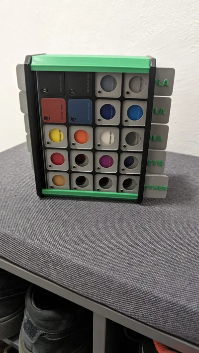 Bigger case/organizer for Bambu Lab swatches by lukasglowinski - MakerWorld