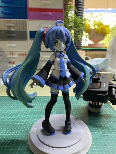 Hatsune Miku Figurine. Multipart print, less prone to failure - Free 3D ...