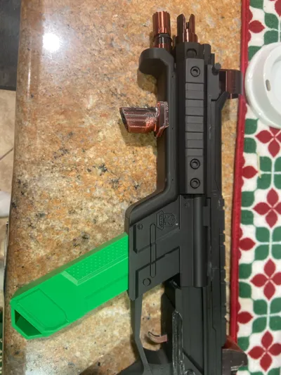 Apex Legends R99 - Cosplay Prop Replica - Free 3D Print Model - MakerWorld