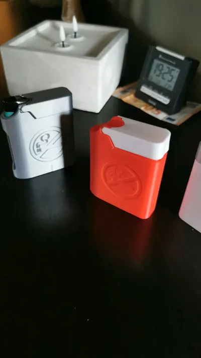 Cigarette & Lighter Case - Bic and 8 Smokes locks Remixed by Jelly Panic MakerWorld: Download ...