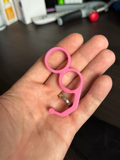 Phone Finger Grip by AlAmBrAtOr MakerWorld: Download Free 3D Models