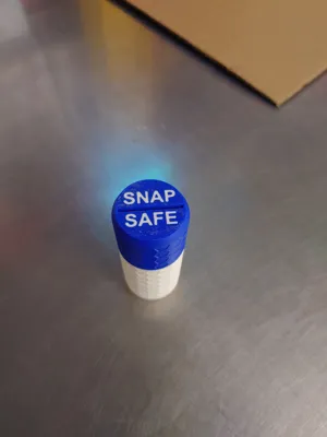 SnapSafe cutter: Safely break off blades - Free 3D Print Model - MakerWorld