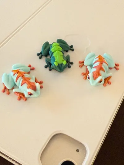 Articulated Tropical Frog - Free 3D Print Model - MakerWorld