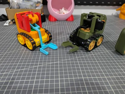 CyberBrick Official SoccerBot by CyberBrick MakerWorld: Download Free ...