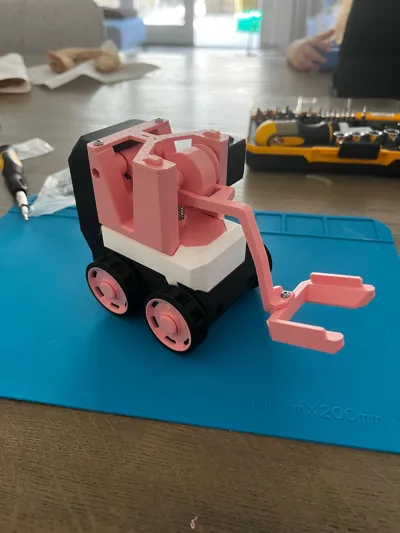 CyberBrick Official SoccerBot by CyberBrick MakerWorld: Download Free ...