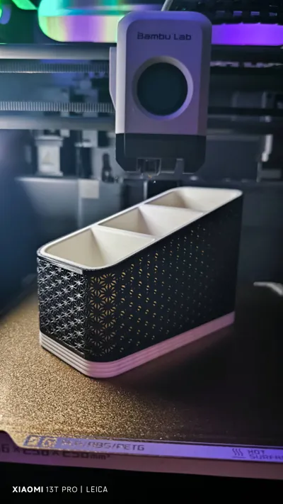 Asanoha Remote Control Holder by Meyui MakerWorld: Download Free 3D Models