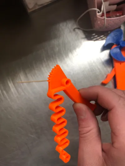 Manual Hand-cranked Handheld Fan - Free 3D Print Model - MakerWorld