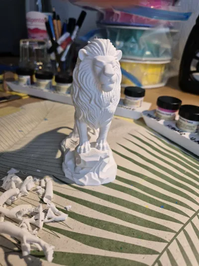 Crown of the Lion – Symbol of Brave Devotion - Free 3D Print Model ...