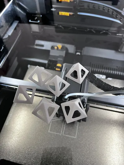 Painter's Pyramid - Stackable by VC_design MakerWorld: Download Free 3D Models