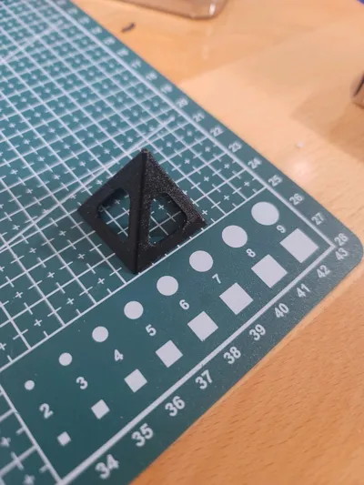 Painter's Pyramid - Stackable by VC_design MakerWorld: Download Free 3D Models