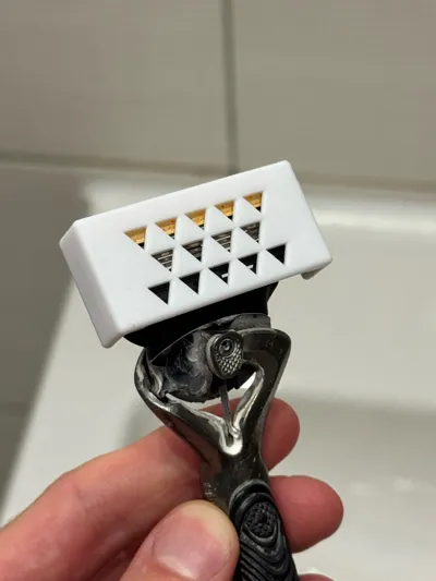 Gillette Razor Cover with Triangles Remixed by Plastiklöwe MakerWorld ...