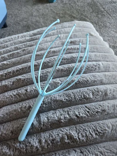 Head massage / scratcher / soul extractor by schreinerman MakerWorld ...