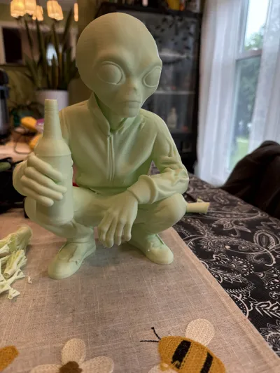 Slavic Alien Chilling & Squatting - Free 3D Print Model - MakerWorld
