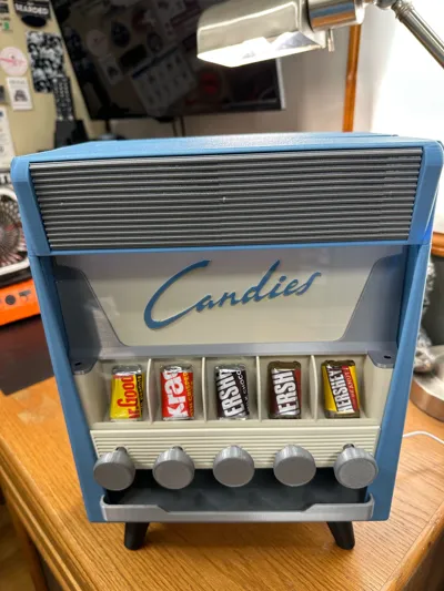 RetroBites Vending Machine - Free 3D Print Model - MakerWorld