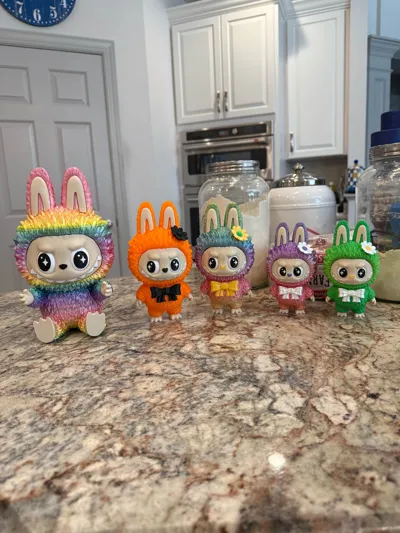 Labubu Sitting Party - Rotating Eyes (No AMS required) - Free 3D Print ...