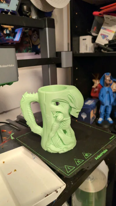 Alien - Xenomorph Can Holder /Beer mug (two types) - Free 3D Print ...