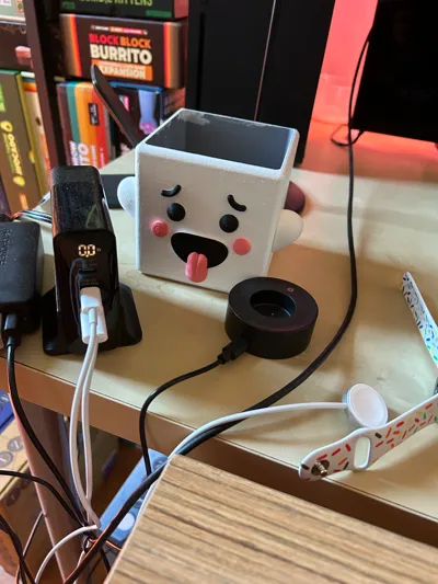 Custom Cubicle Cube by Eluded Studios - MakerWorld