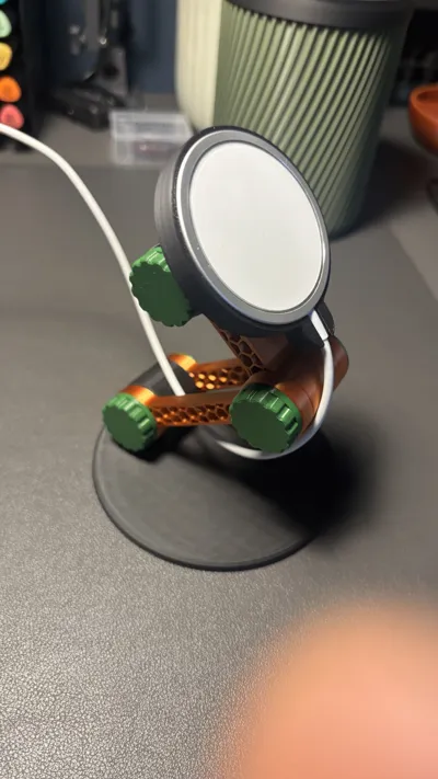 Tilty - Adjustable Phone / Tablet Desktop Stand - Free 3D Print Model - MakerWorld