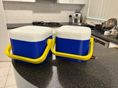 Retro Mini Cooler, 4 Can by PrintedPulse MakerWorld: Download Free 3D ...