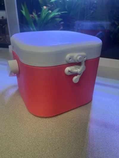 Retro Mini Cooler, 4 Can - Free 3D Print Model - MakerWorld