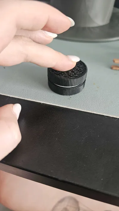 Oreo clicker by RBNtool 3D MakerWorld: Download Free 3D Models