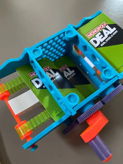 Card Shuffler – No Screws, No Glue - Free 3D Print Model - MakerWorld
