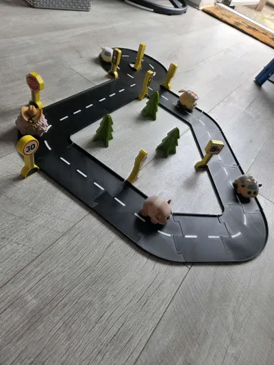 Modular CyberBrick Race Track Builder by linton MakerWorld: Download ...