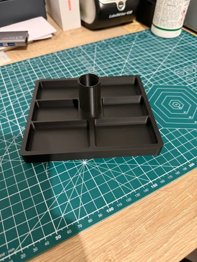 Nikolai Xander RC Car Stand – Traxxas, Axial - Free 3D Print Model - MakerWorld