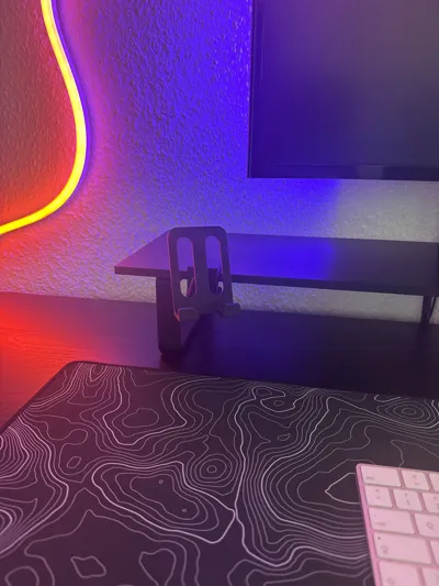 Turnable Phone Stand with desk clamp - Free 3D Print Model - MakerWorld
