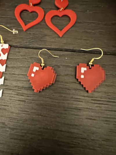 Pixel Heart Earrings by Ibaviosa Baubles - MakerWorld