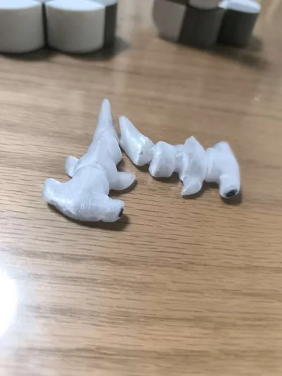 Mini Articulated Hammerhead Shark - Free 3D Print Model - MakerWorld