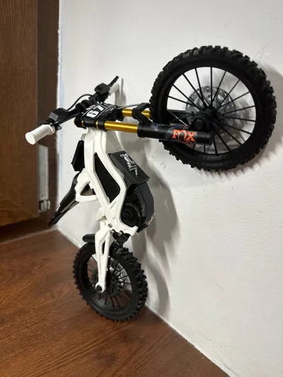Mini Surron Light Bee X Scale (Electric Dirt Bike) by How2Random ...