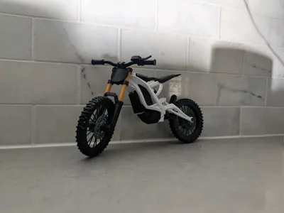 Mini Surron Light Bee X Scale (Electric Dirt Bike) by How2Random ...
