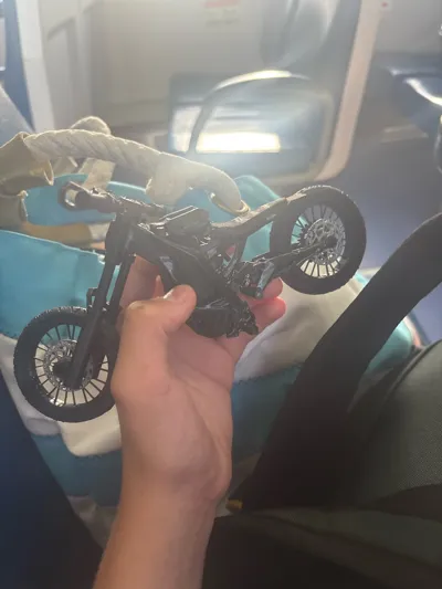 Mini Surron Light Bee X Scale (Electric Dirt Bike) by How2Random ...