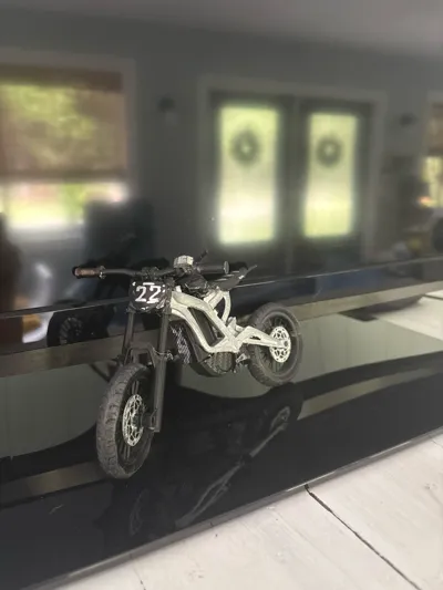 Mini Surron Light Bee X Scale (Electric Dirt Bike) by How2Random ...