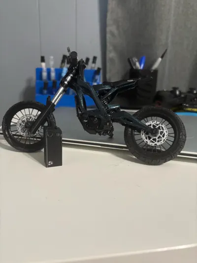 Mini Surron Light Bee X Scale (Electric Dirt Bike) by How2Random ...