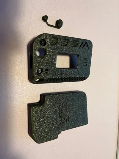 H1 - Case for Heltec V3 running Meshtastic by simon.muzi - MakerWorld