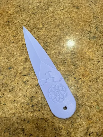 Zoey Throwing Knives from KPop Demon Hunters by PrintOliveIt MakerWorld: Download Free 3D Models