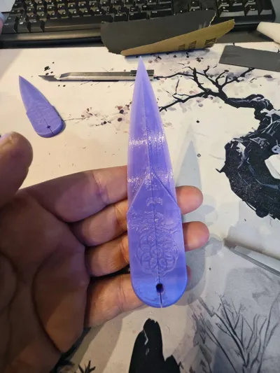 Zoey Throwing Knives from KPop Demon Hunters by PrintOliveIt MakerWorld: Download Free 3D Models